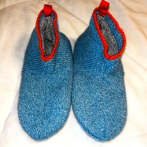 Bombas | Shoes | Bombasslippers In A Sock Like Form Xs I Wear A True 75 ...